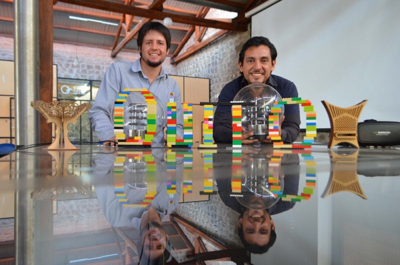 Roberto Gallo y Benito Juárez1 – Quito Informa