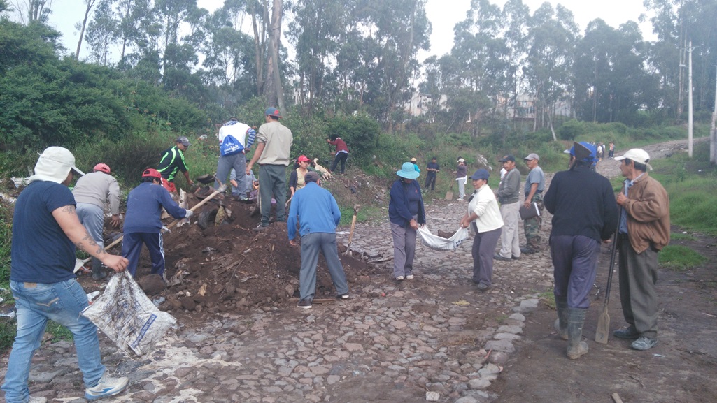 Vecinos de Jardines del Inca se preparan para minga – Quito Informa