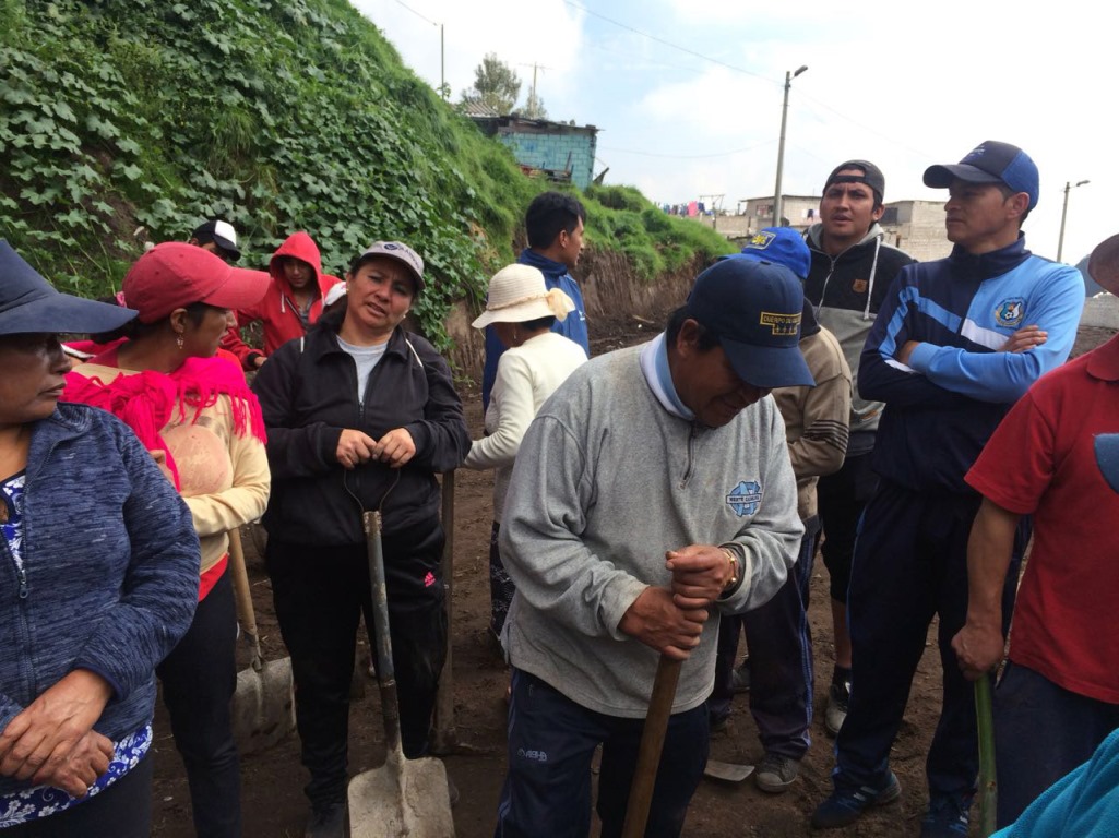Minga une a vecinos de Santa María – Quito Informa