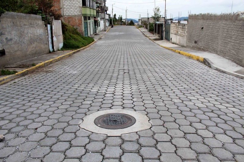 Adoquinado Calle Jeremías_14 – Quito Informa