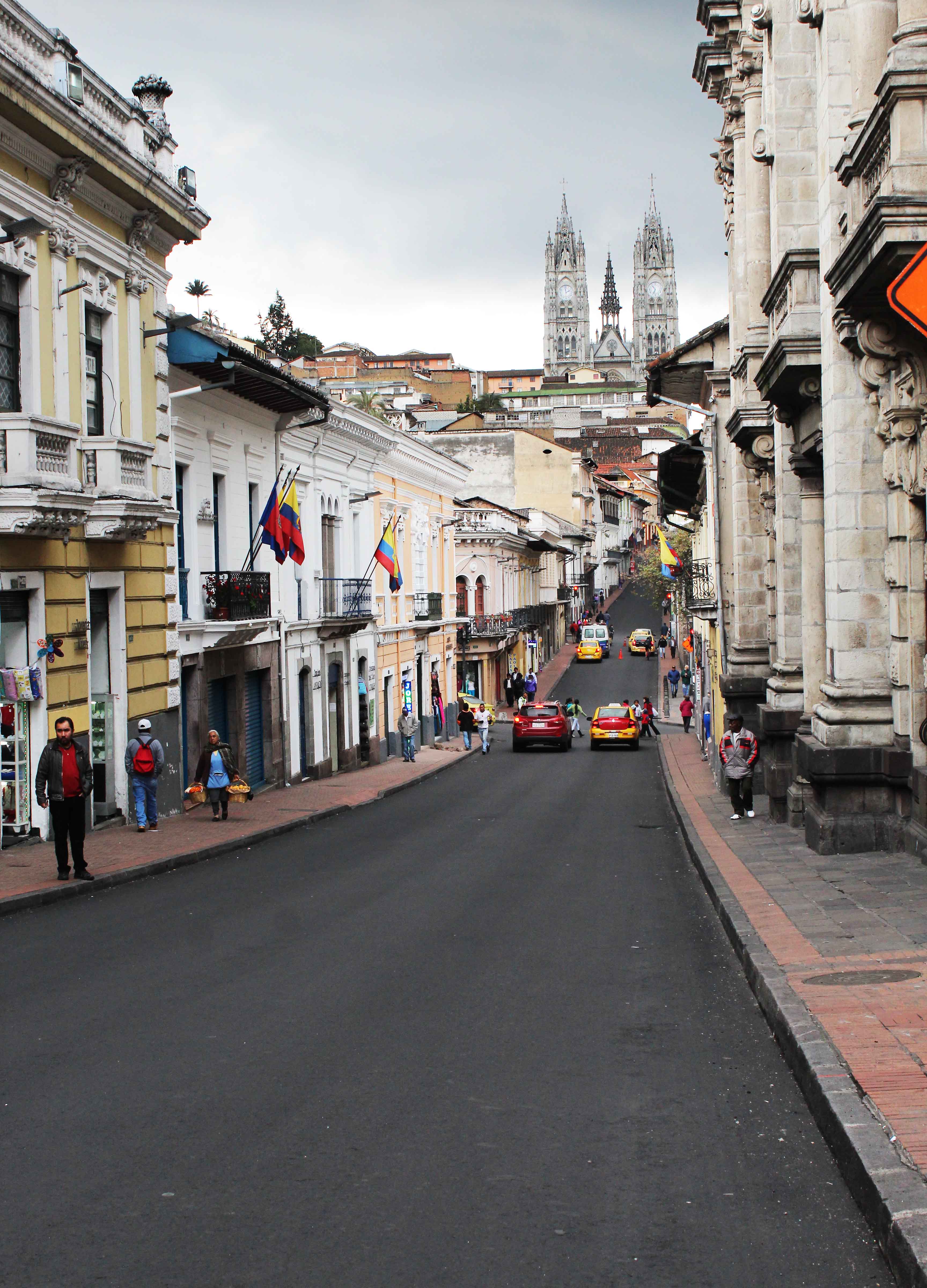 Calle Venezuela en el Centro Histórico – Quito Informa