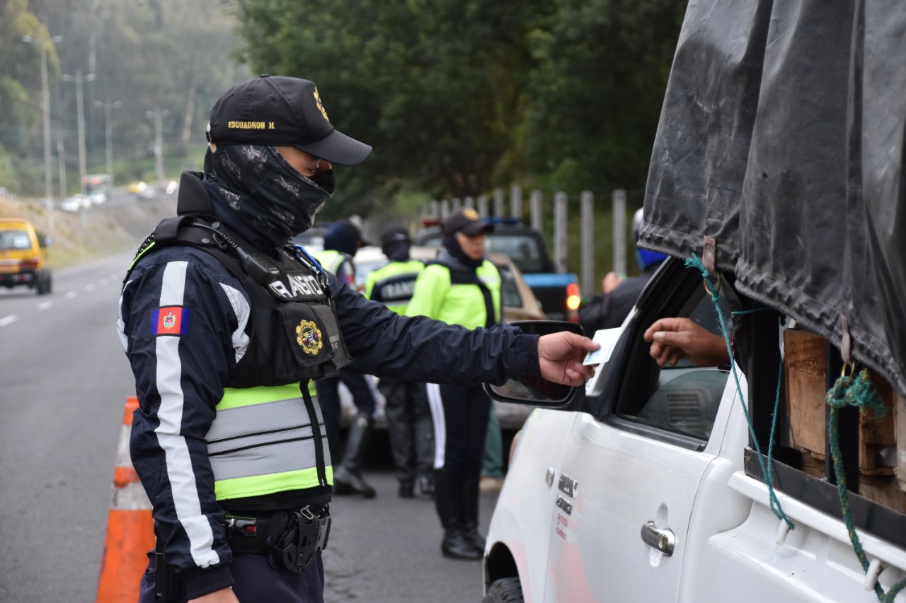 Conozca cómo renovar la especie de la matrícula caducada – Quito Informa