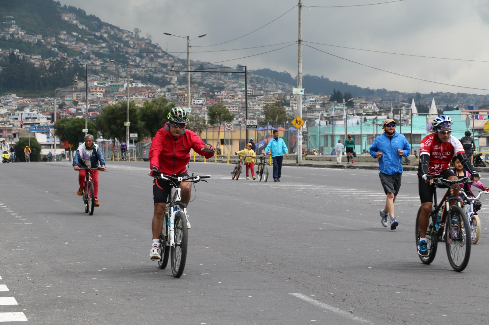 ‘Expo Deslízate’ por una movilidad sostenible – Quito Informa ‘Expo Deslízate’ por una movilidad sostenible – Quito Informa