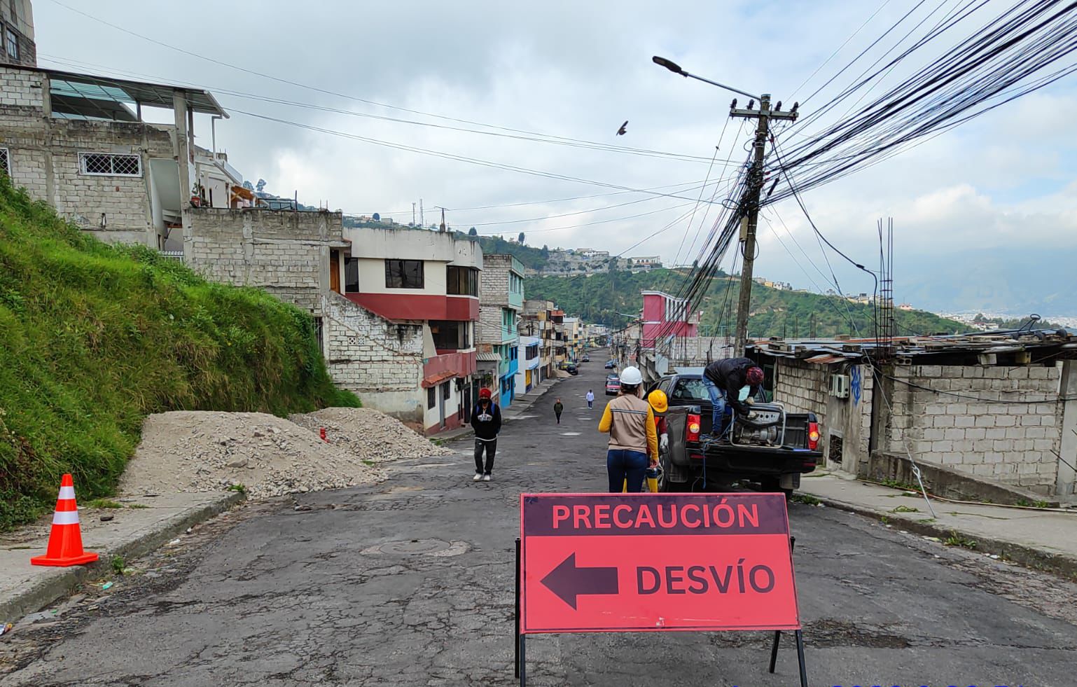 Fase Iii Inicia Con Rehabilitación Vial En Los Barrios Del Sur Quito Informa