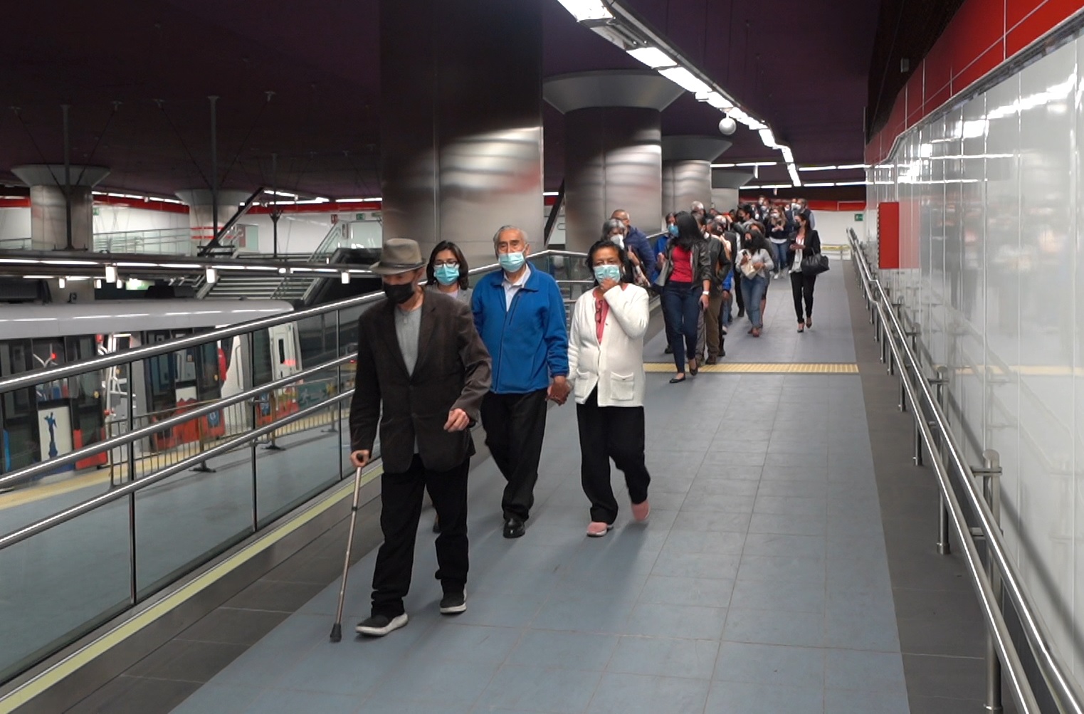 Metro de Quito es el sistema de transporte subterráneo más alto del ...
