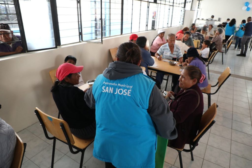 Apertura Comedor Comunitario (6) – Quito Informa