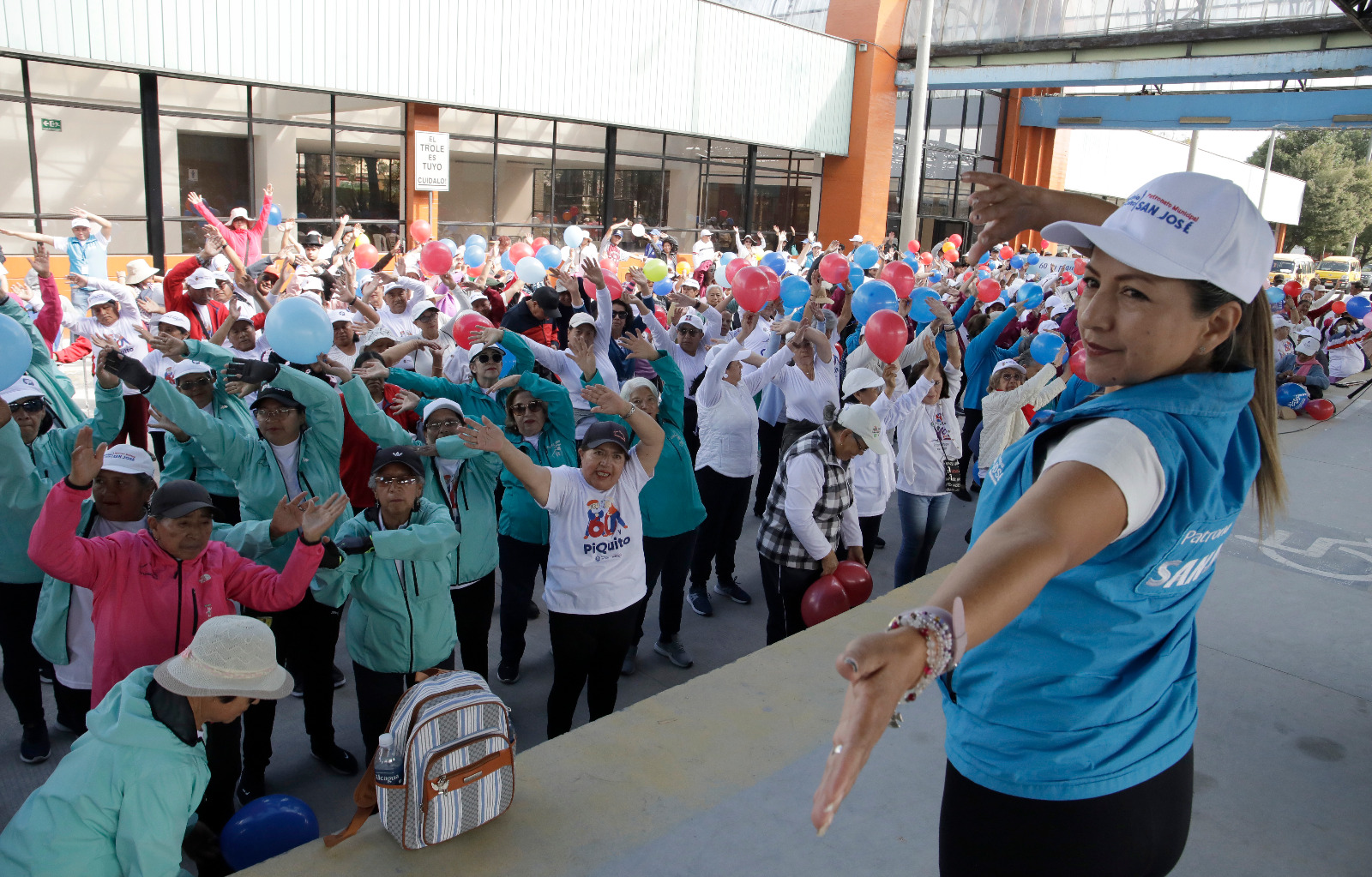 Más de 300 personas del programa ‘Sesenta y PiQuito’ participaron en ...