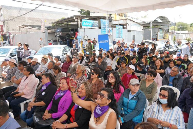 La UPC número 100, motos y vehículos se entregaron en el sur de Quito ...